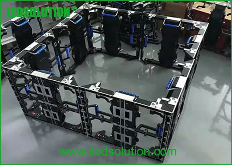 P3.91 Outdoor Corner LED Display | LEDSOLUTION | Custom LED Display ...